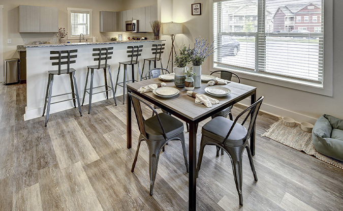 Schedule A Tour Of Our UNT Apartments | The Retreat at Denton